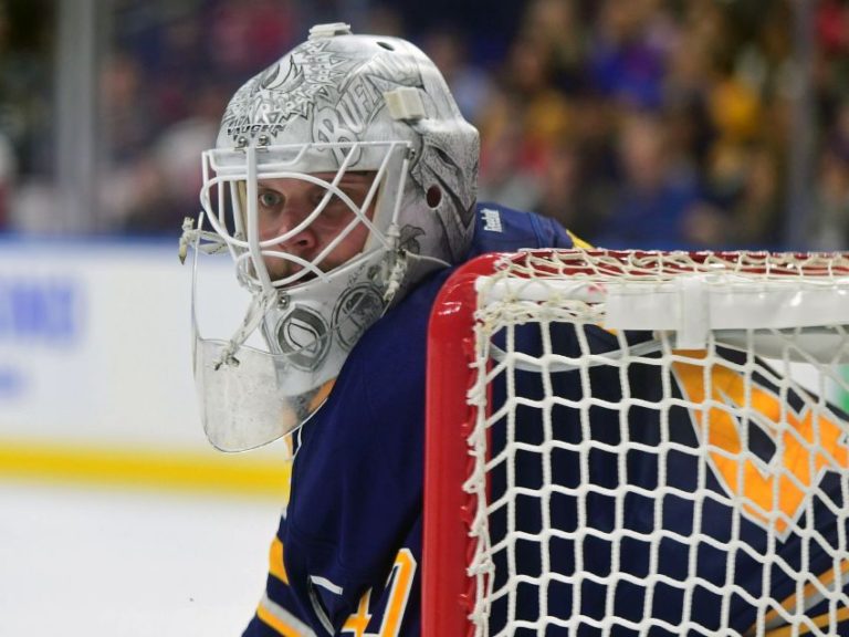 Sabres goalie Robin Lehner still day-to-day - Buffalo Hockey Beat
