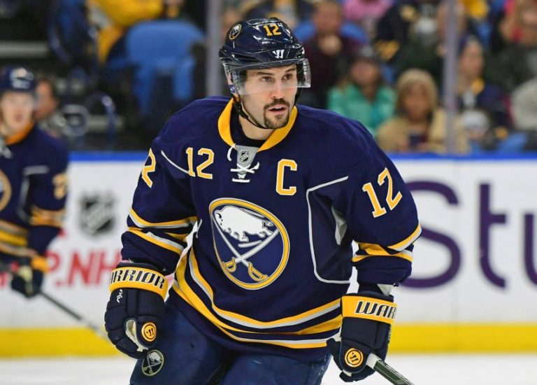 Sabres captain Brian Gionta thriving in 15th season - Buffalo Hockey Beat