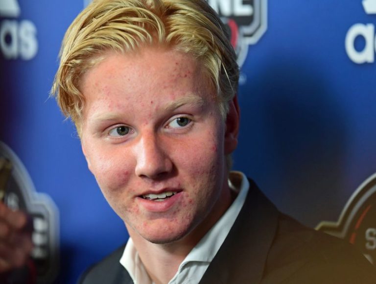 Rasmus Dahlin embraces spotlight, won't acknowledge future with Sabres ...