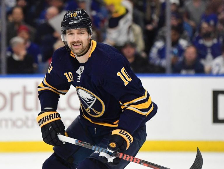 Former Sabre Patrik Berglund signs contract in native Sweden - Buffalo ...