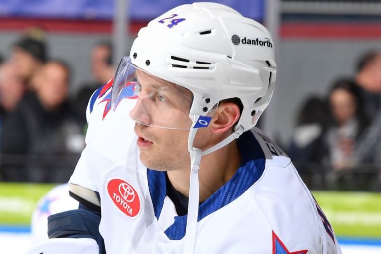 Sabres’ Matt Hunwick to replace injured Zach Bogosian against Jets ...