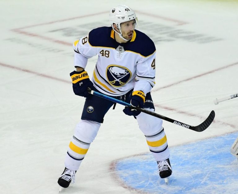 Neck injury will sideline Sabres’ Matt Hunwick entire season - Buffalo ...