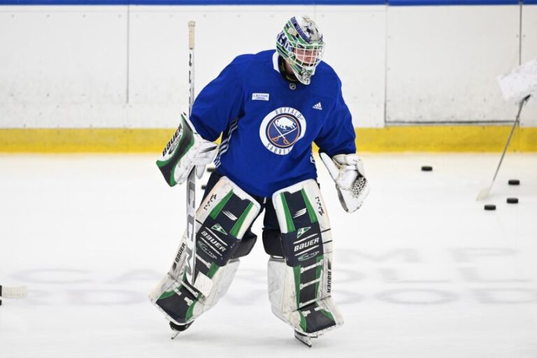 Sabres goalie prospect Scott Ratzlaff draws comparisons to Devon Levi ...