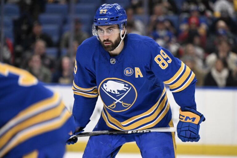 Sabres’ Alex Tuch earning respect as leader, starting to heat up ...